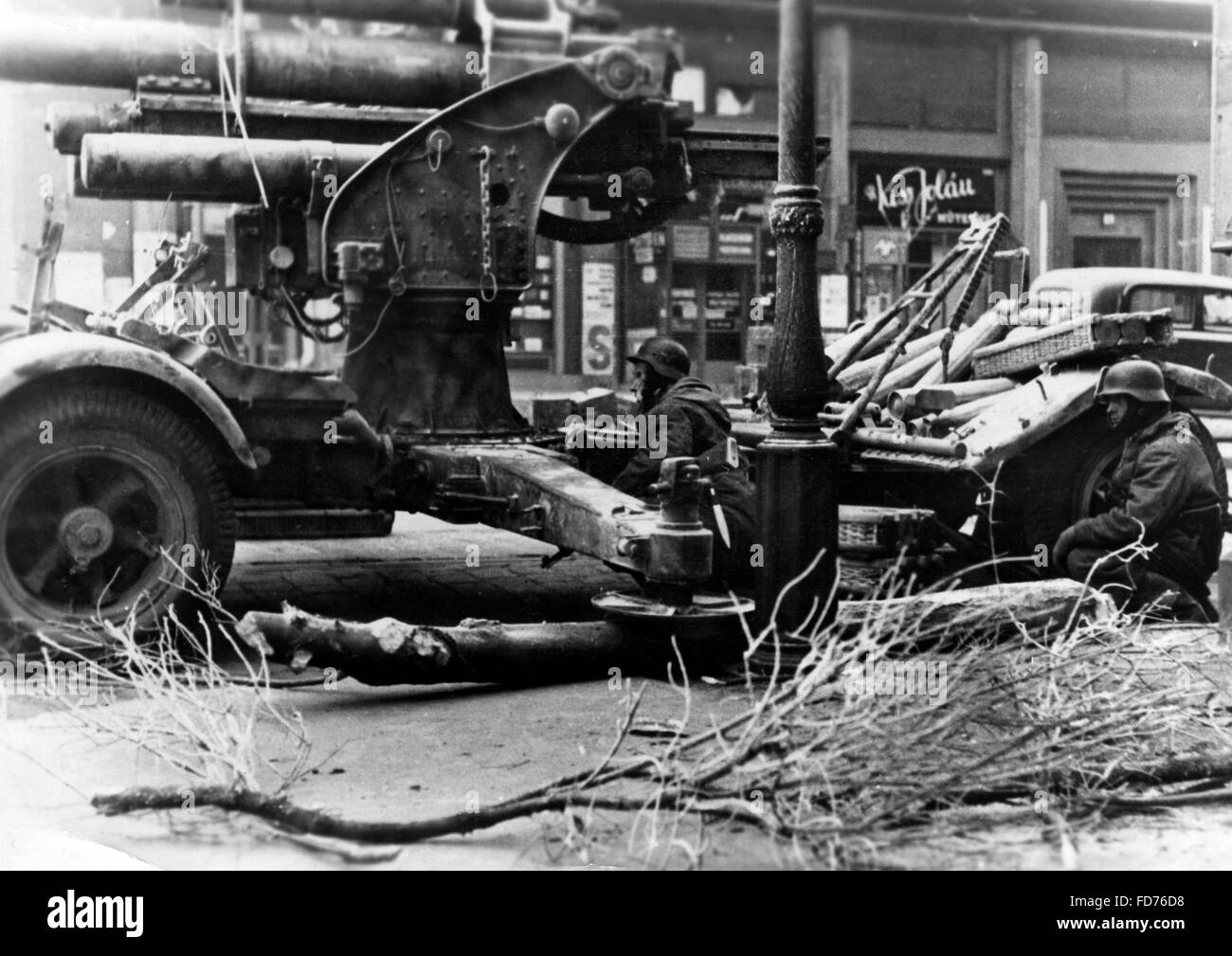 German anti-aircraft gun during the siege of Budapest, 1945 Stock Photo ...
