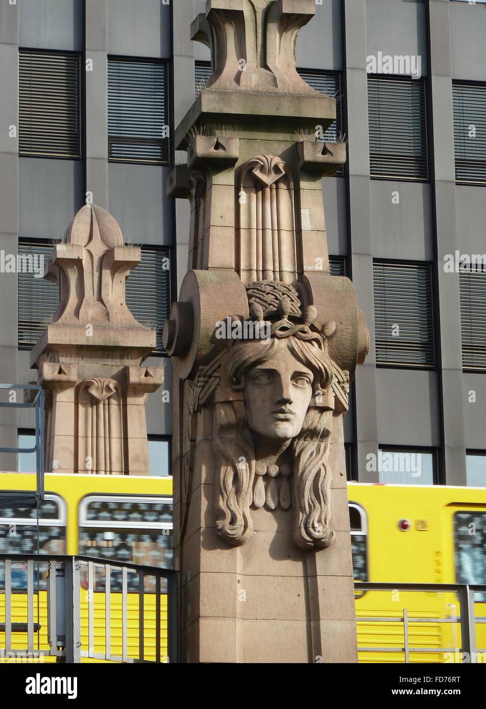 Female Sculpture On Column Stock Photo - Alamy