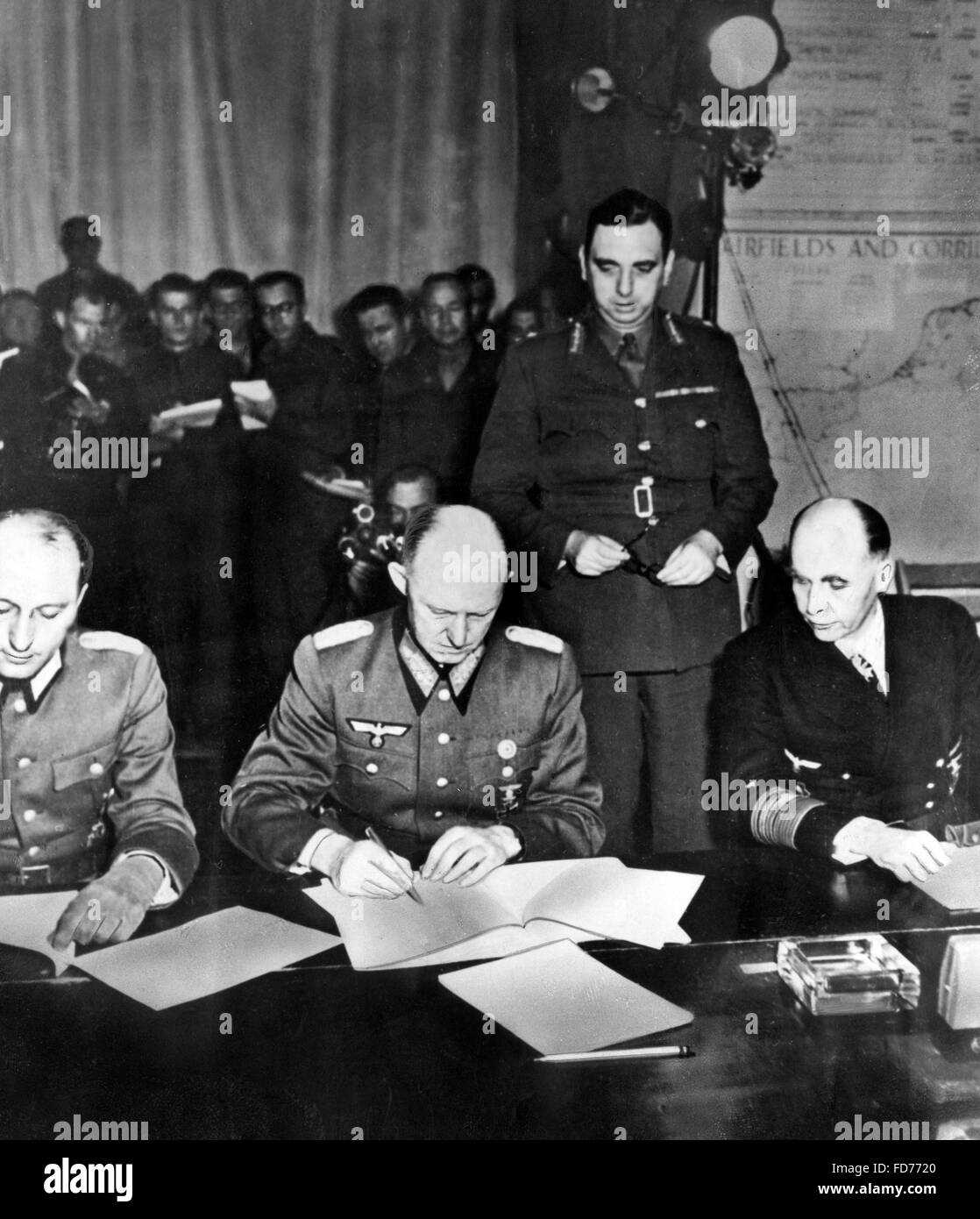 Representatives wehrmacht surrender reims hi-res stock photography and ...