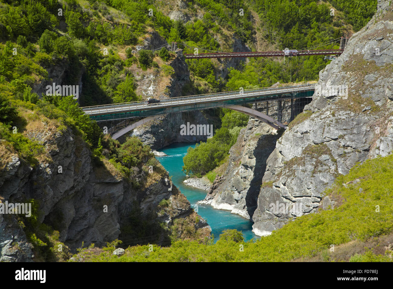 State Highway 6 bridge and historic bridge, over Kawarau River, Kawarau ...
