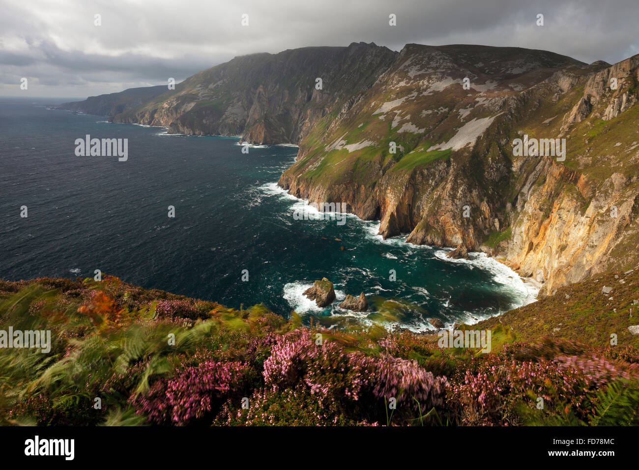 Sliabh liag ireland hi-res stock photography and images - Alamy