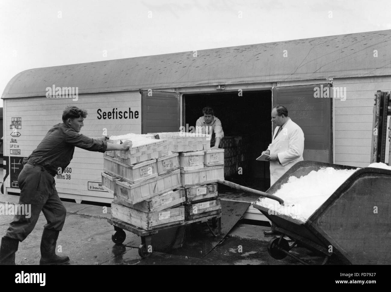 1930s transport hi-res stock photography and images - Alamy