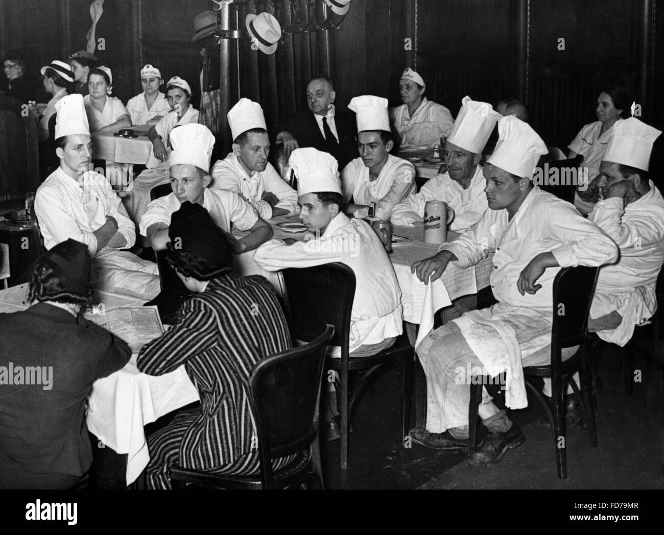 Hitler Listening Stock Photos & Hitler Listening Stock Images - Alamy