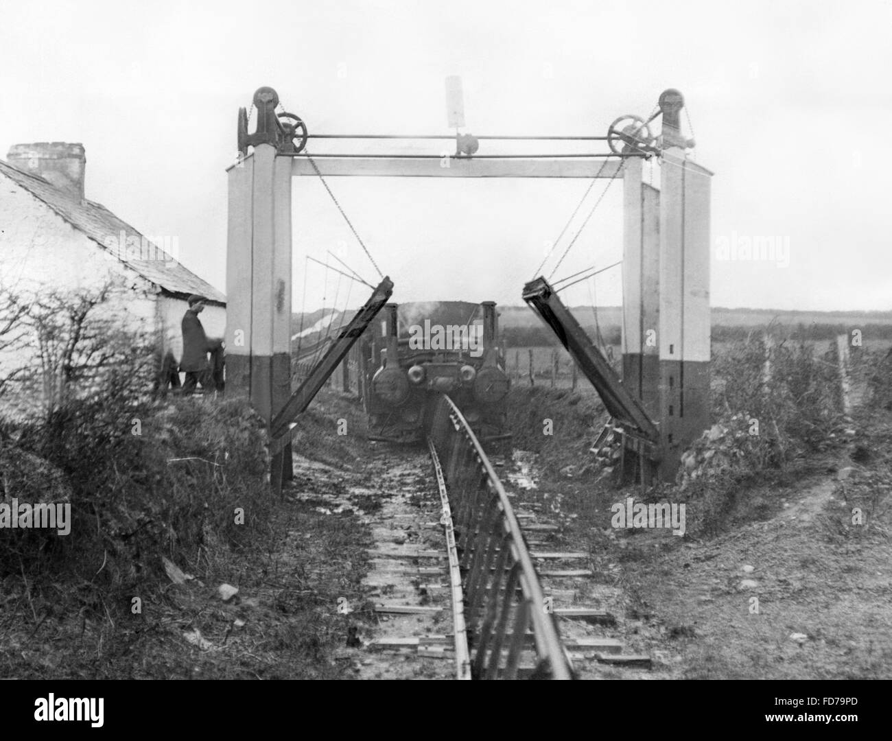 Monorail Black and White Stock Photos & Images - Alamy