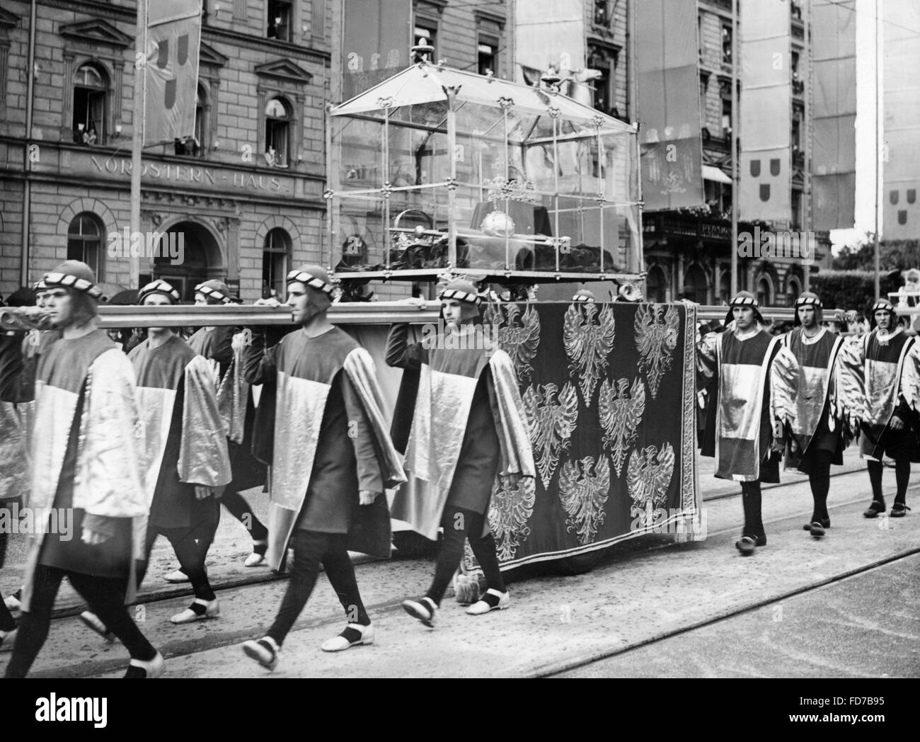 Parade on the Day of German Art in Munich, 1938 Stock Photo - Alamy