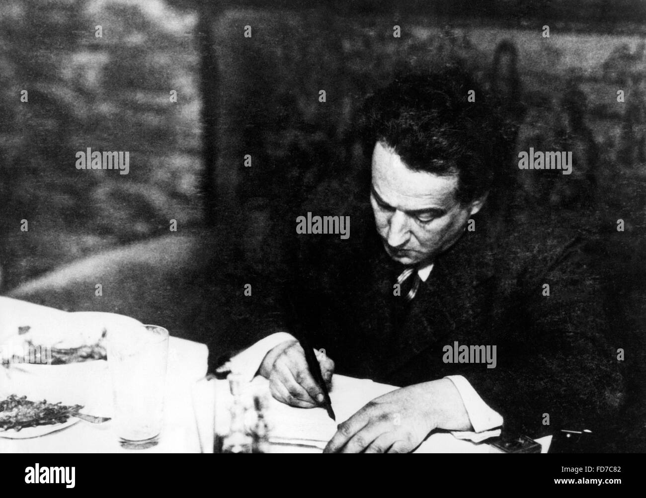 Egon Erwin Kisch, 1929 Stock Photo - Alamy