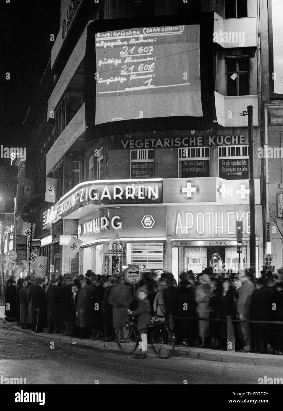 Elections board Black and White Stock Photos & Images - Alamy