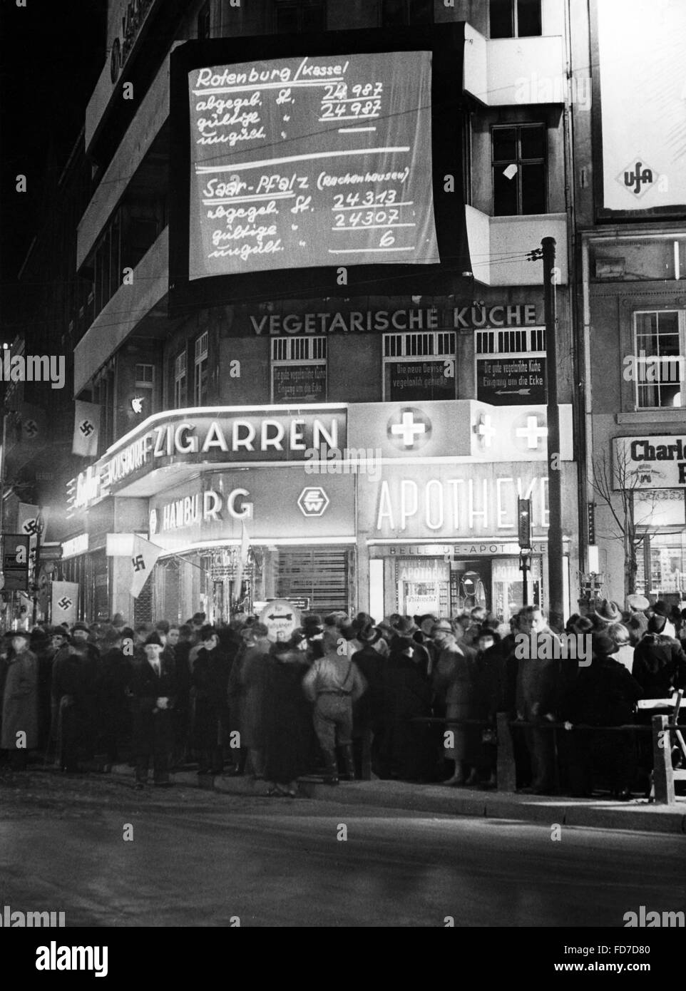 Elections board Black and White Stock Photos & Images - Alamy
