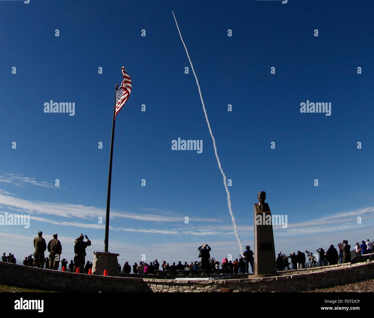 Us air to ground missile launch hi-res stock photography and images - Alamy