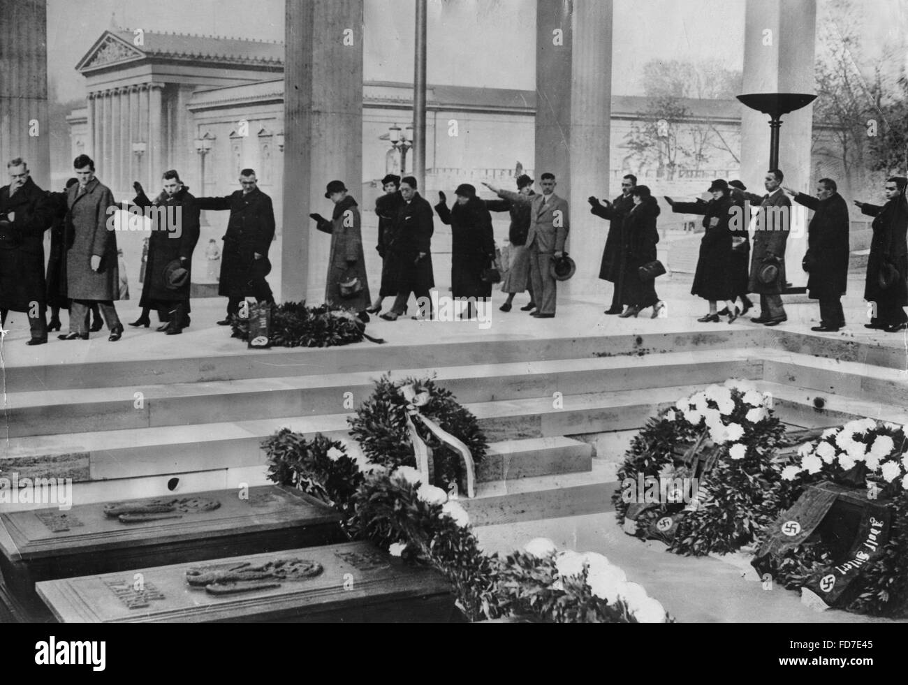 Visitors in the Ehrentempel (Temples of Honour) in Munich, 1935 Stock ...