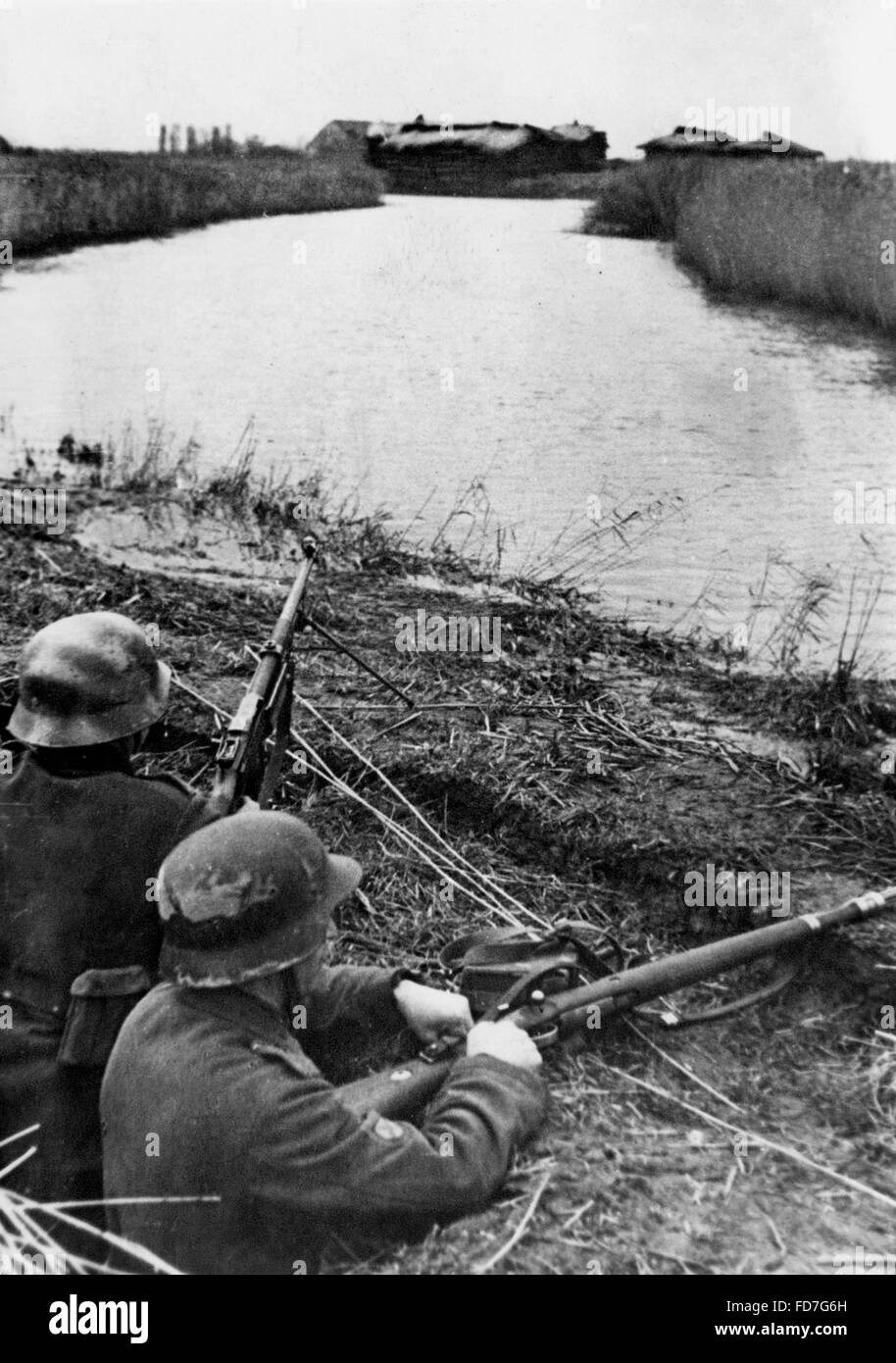 German soldiers 1944 1945 hi-res stock photography and images - Alamy