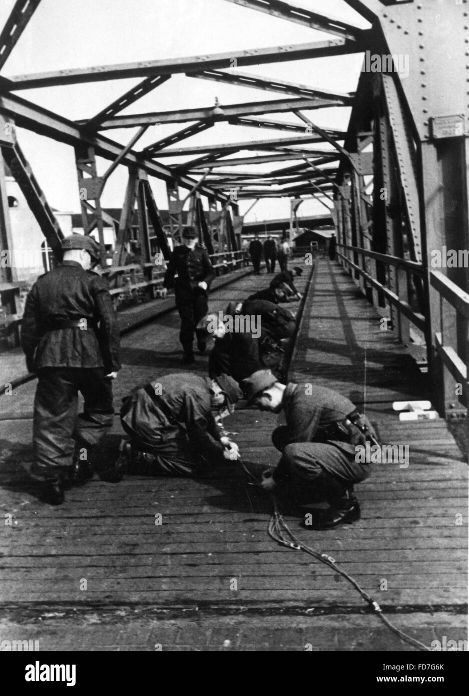 Retreat of German soldiers in the Netherlands, 1944 Stock Photo - Alamy