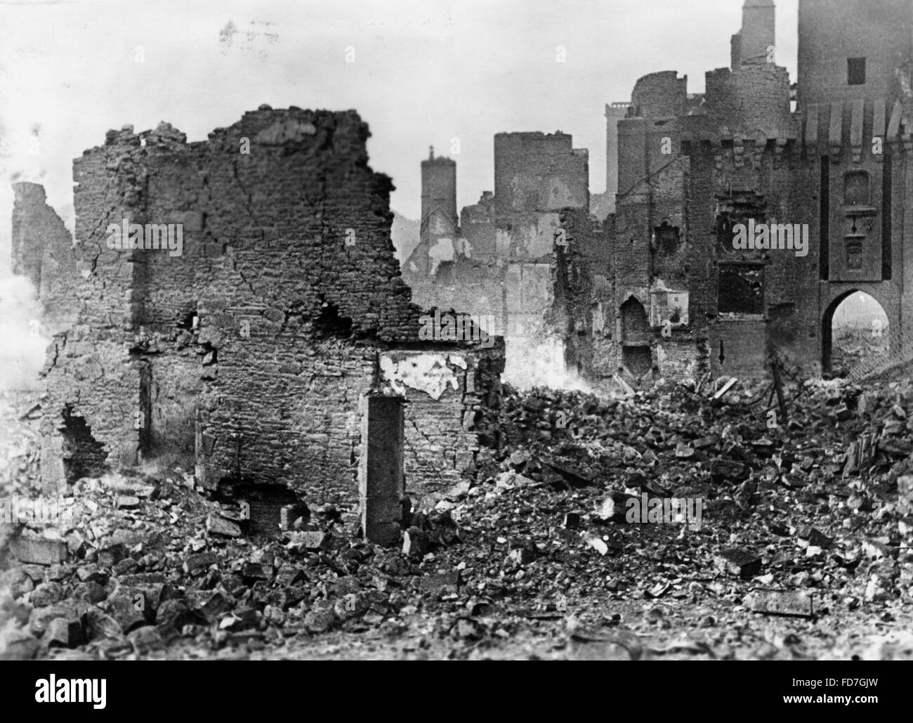 Destroyed town in Normandy, 1944 Stock Photo - Alamy