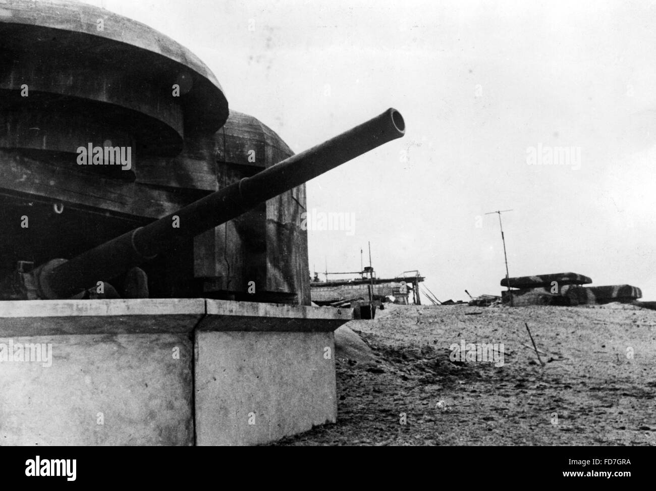German coastal artillery on the Atlantic Wall, 1944 Stock Photo - Alamy