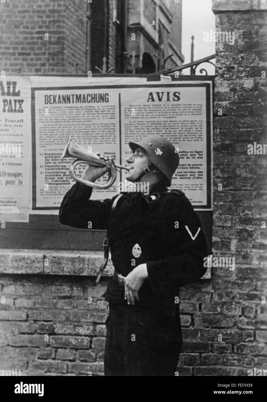 Alarm signal at a German tank unit at the Atlantic Wall, 1942 Stock ...