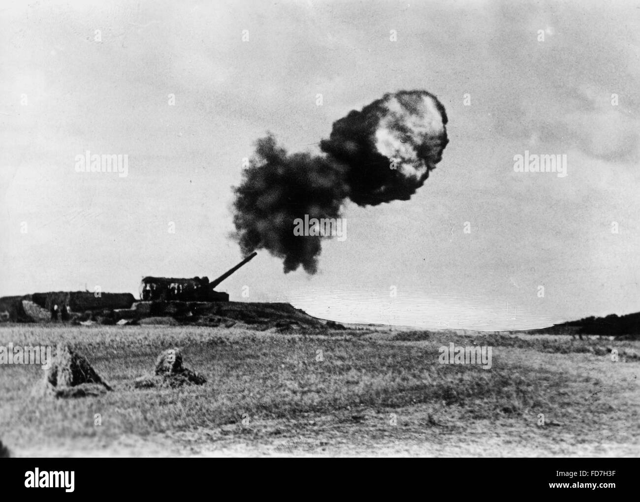 German coast artillery at the Atlantic Wall Stock Photo - Alamy