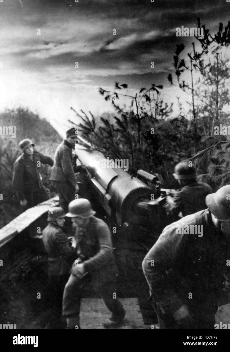 French artillery positions hi-res stock photography and images - Alamy