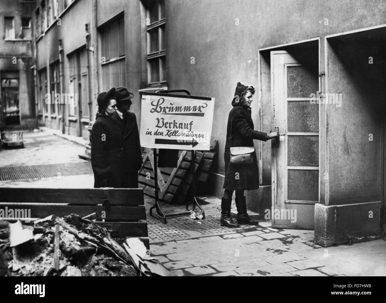 Salesrooms in basements, Berlin 1944 Stock Photo - Alamy