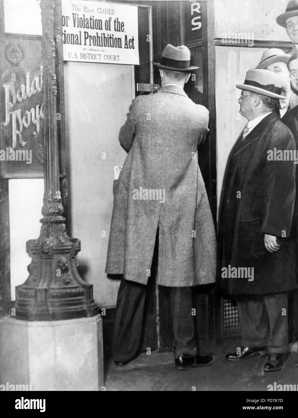 National prohibition act of 1919 hi-res stock photography and images ...