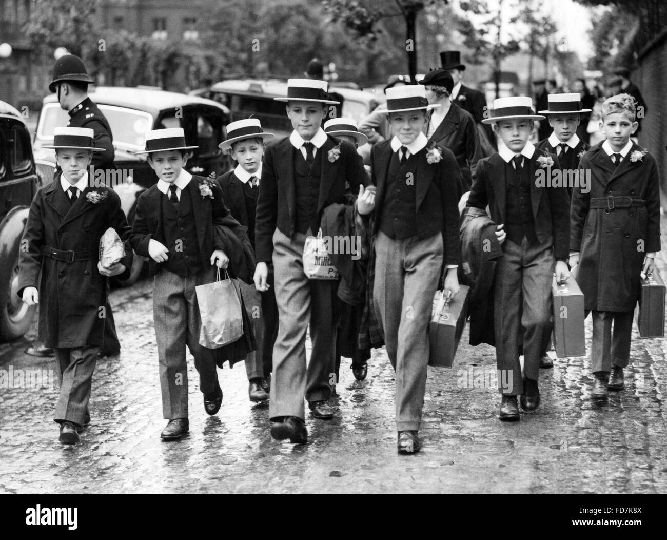 Students from Orley Farm School in London, 1938 Stock Photo - Alamy