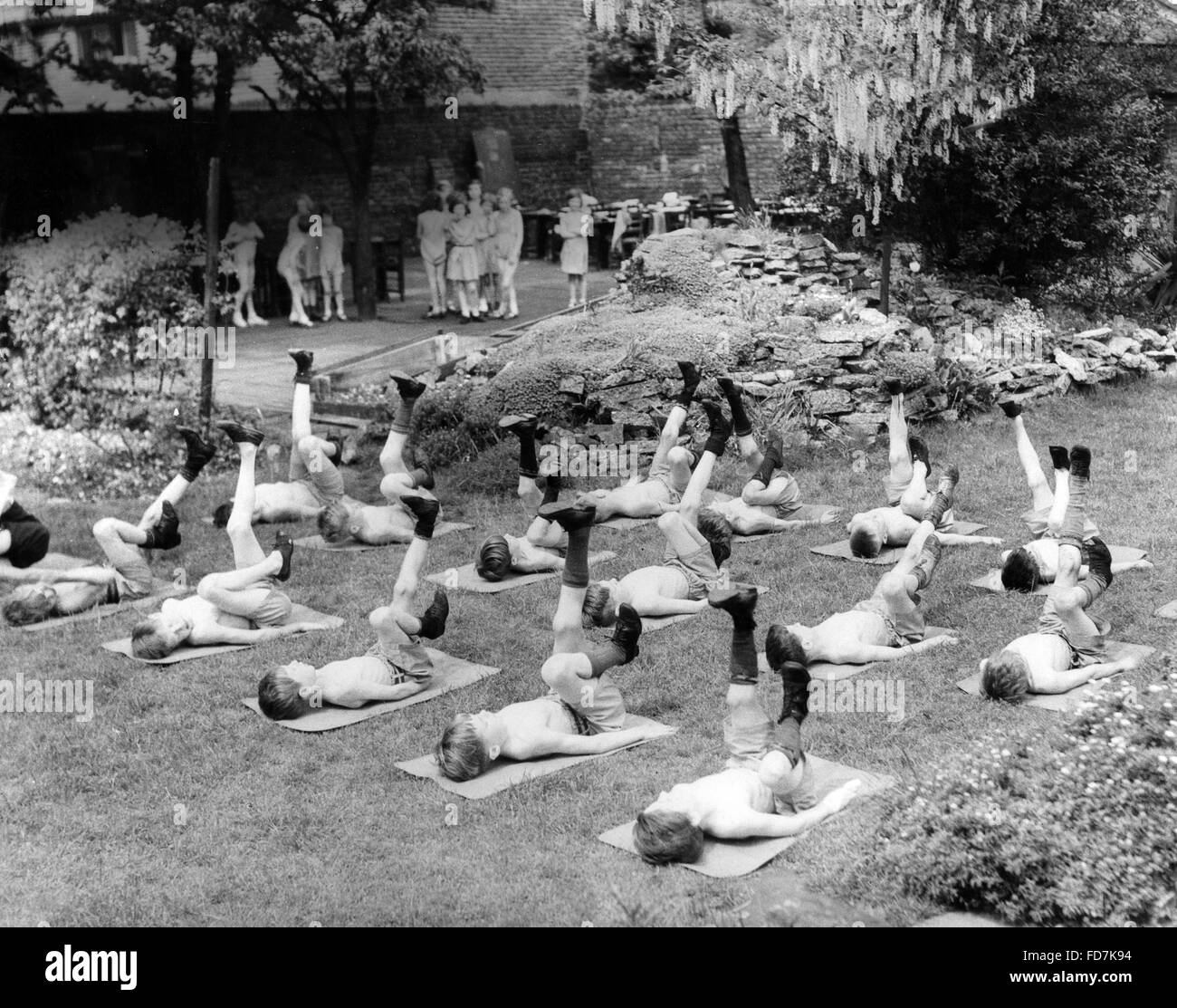 Date created 01 01 1937 31 12 1937 hi-res stock photography and images ...