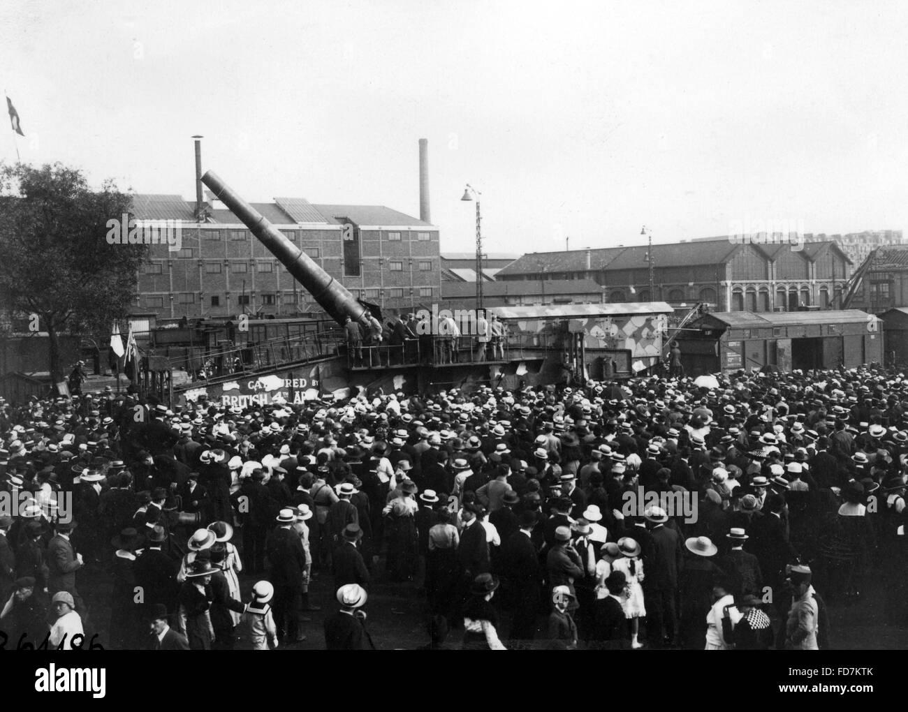 Captured french troops Black and White Stock Photos & Images - Alamy