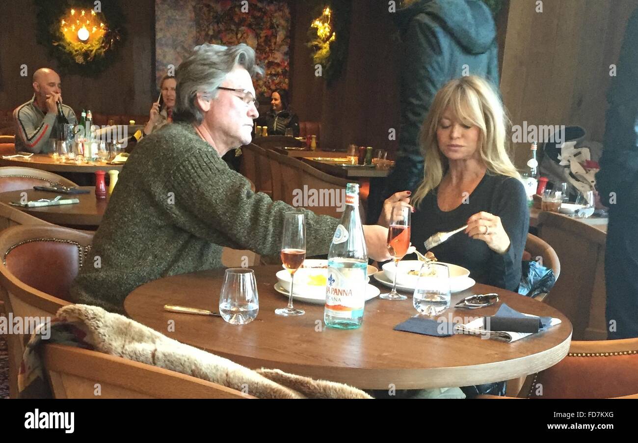 Goldie Hawn and Kurt Russell having lunch at Nello in Aspen Featuring ...