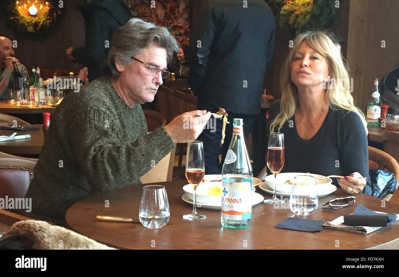 Goldie Hawn and Kurt Russell having lunch at Nello in Aspen Featuring ...