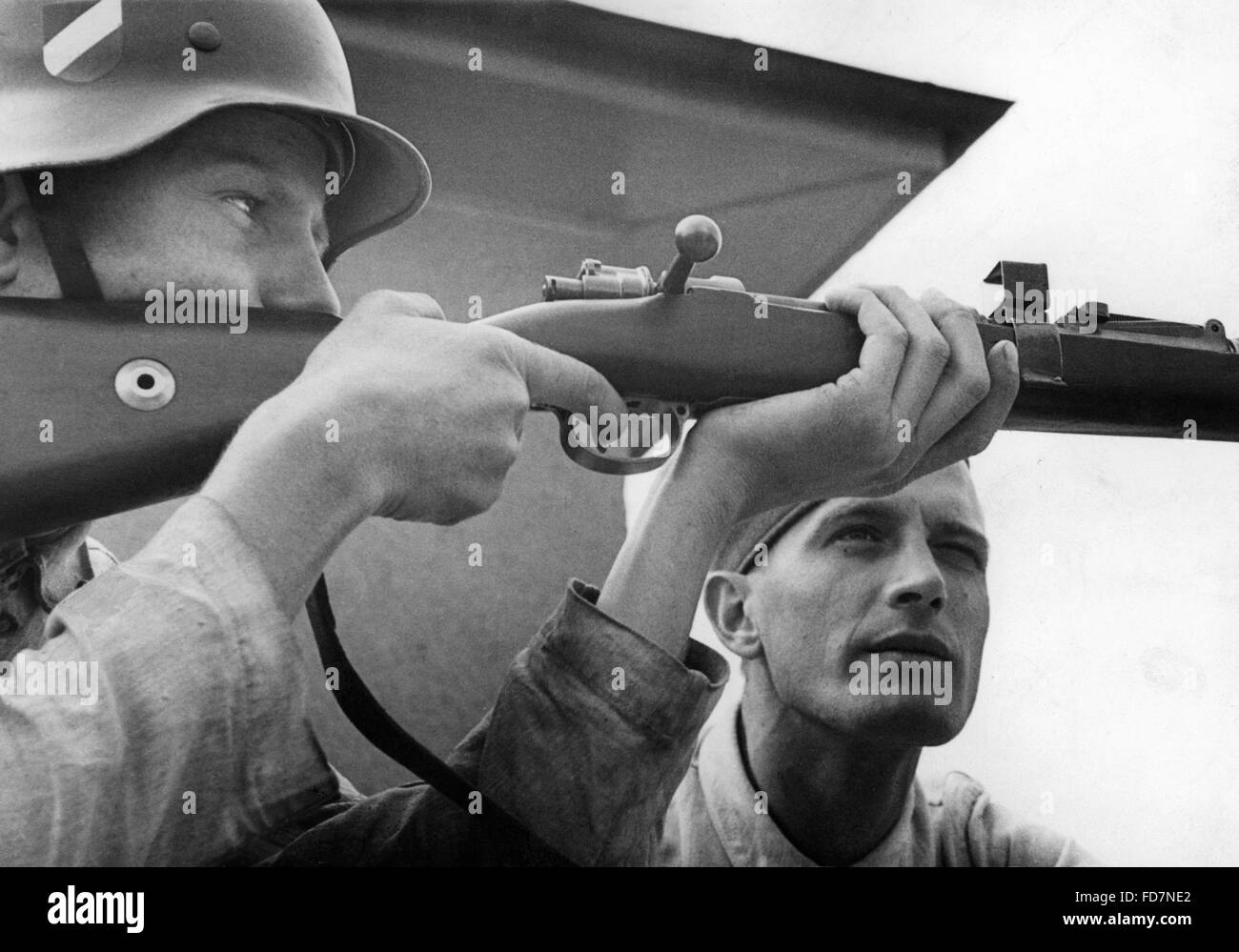 Target practice Black and White Stock Photos & Images - Alamy