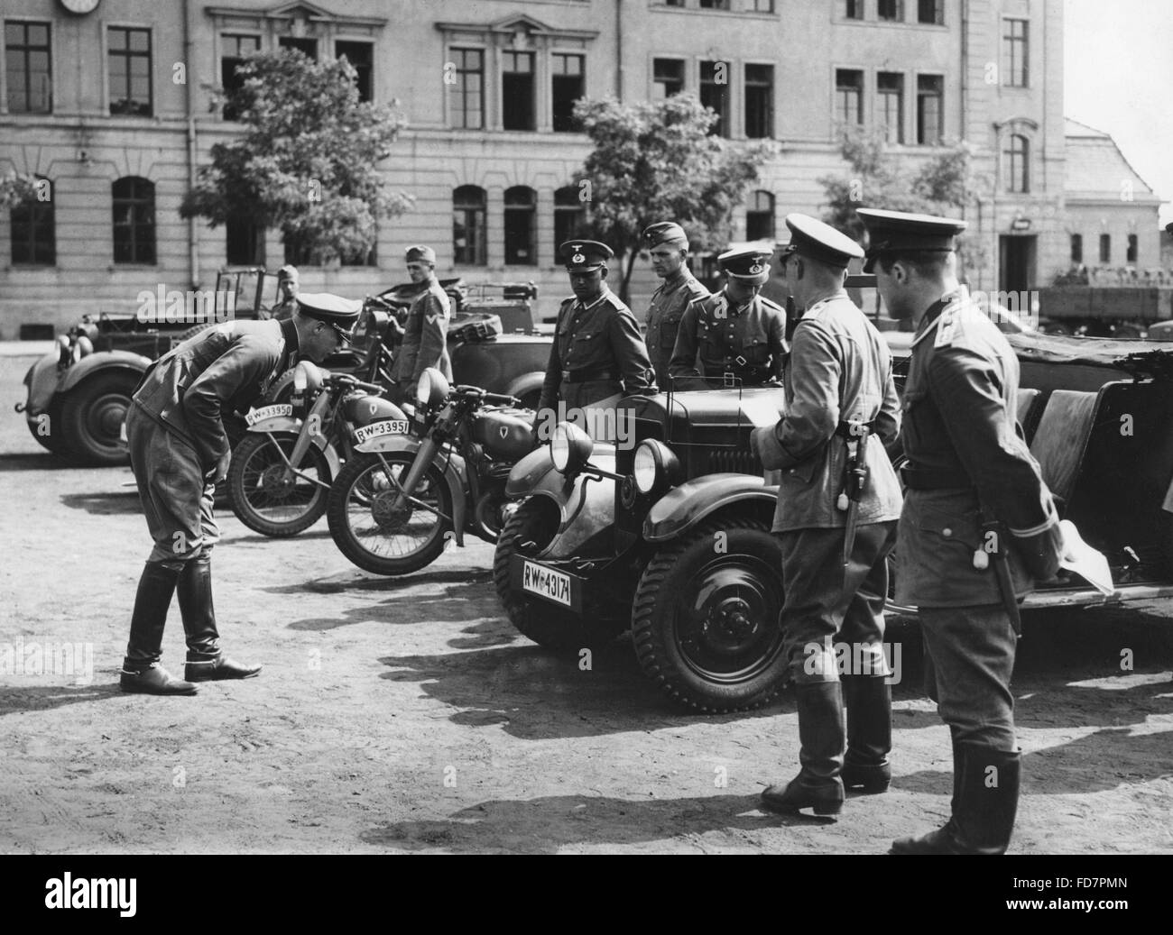 Motor vehicle motor vehicles hi-res stock photography and images - Alamy