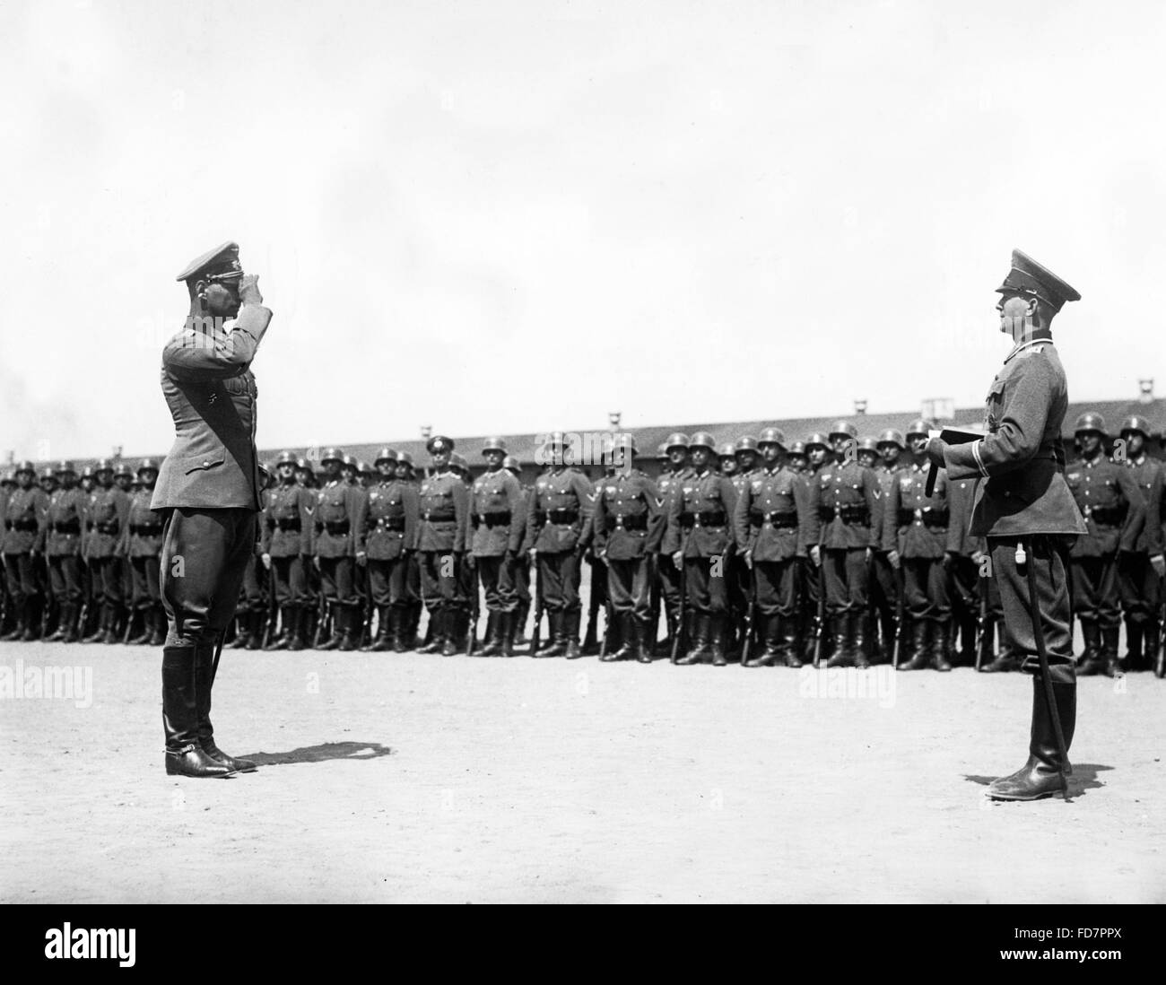 Commander of company a hi-res stock photography and images - Alamy