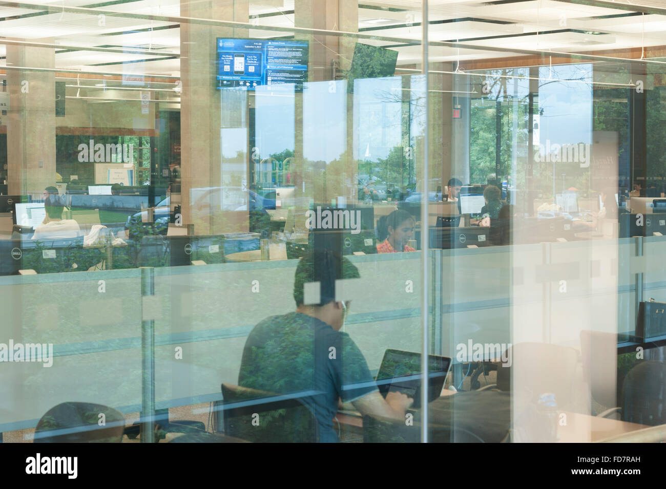 University of Toronto, Mississauga Campus Library, Canada Stock Photo ...