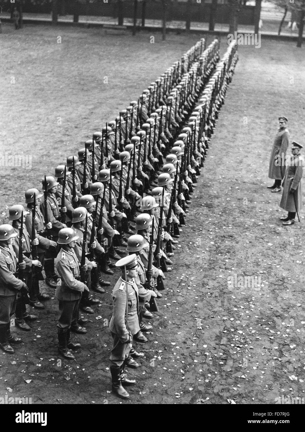 Training two Black and White Stock Photos & Images - Alamy