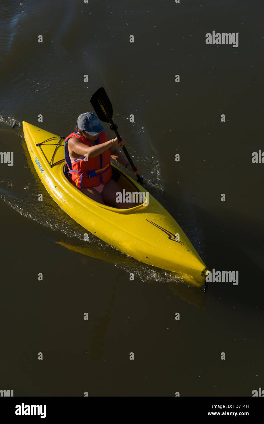 Young beautiful asian female kayaker hi-res stock photography and ...