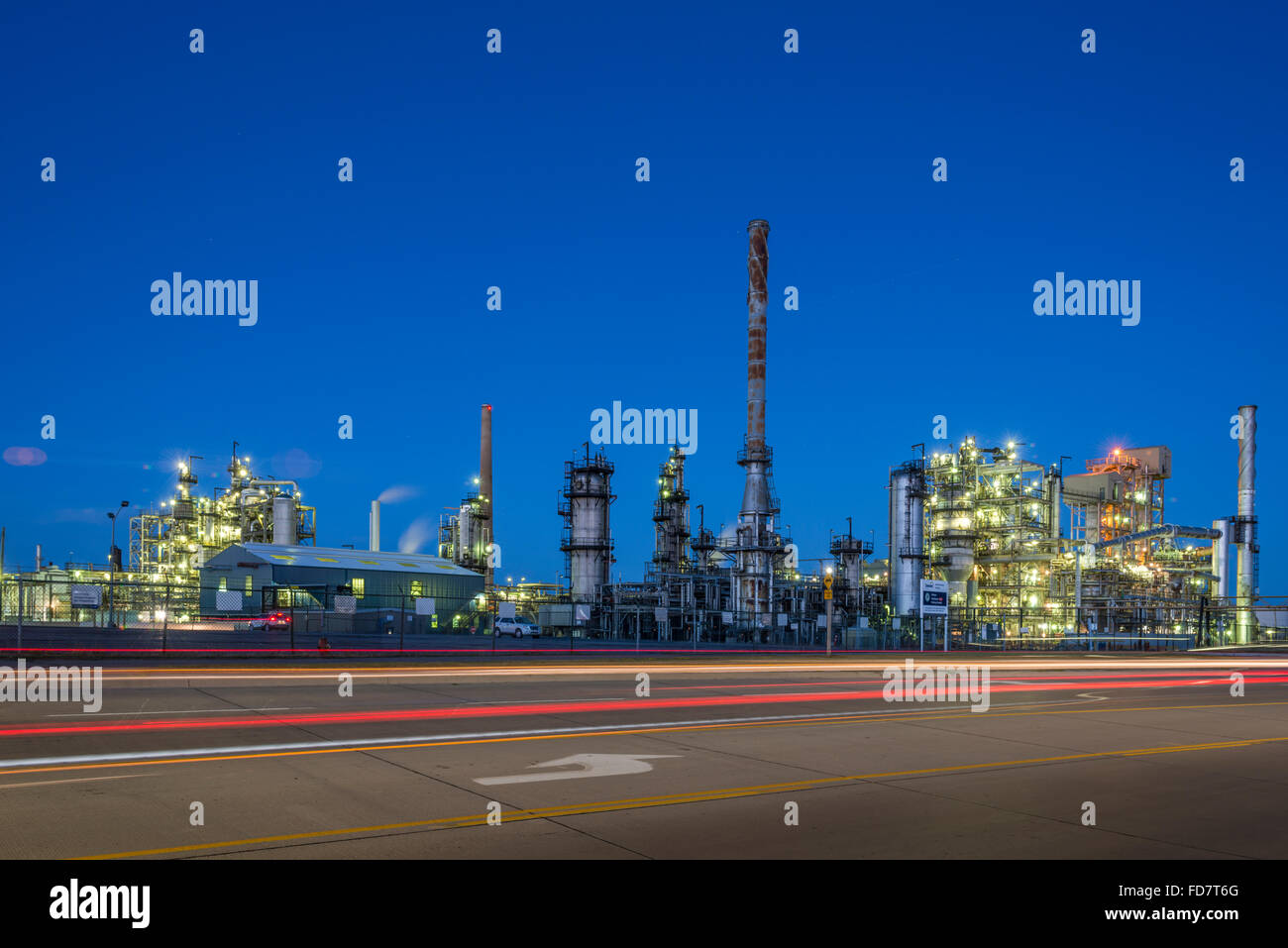 Oil refinery suncor energy hi-res stock photography and images - Alamy