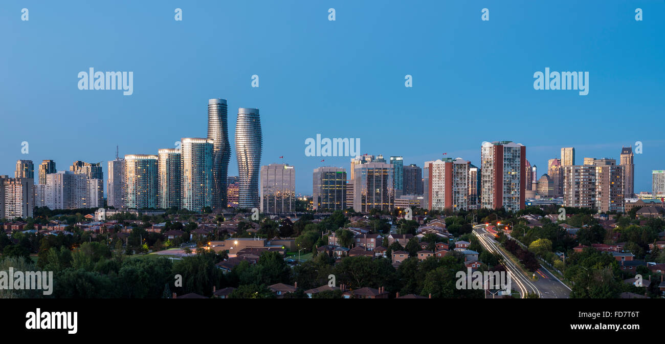 City of Mississauga, Canada, downtown skyline Stock Photo - Alamy
