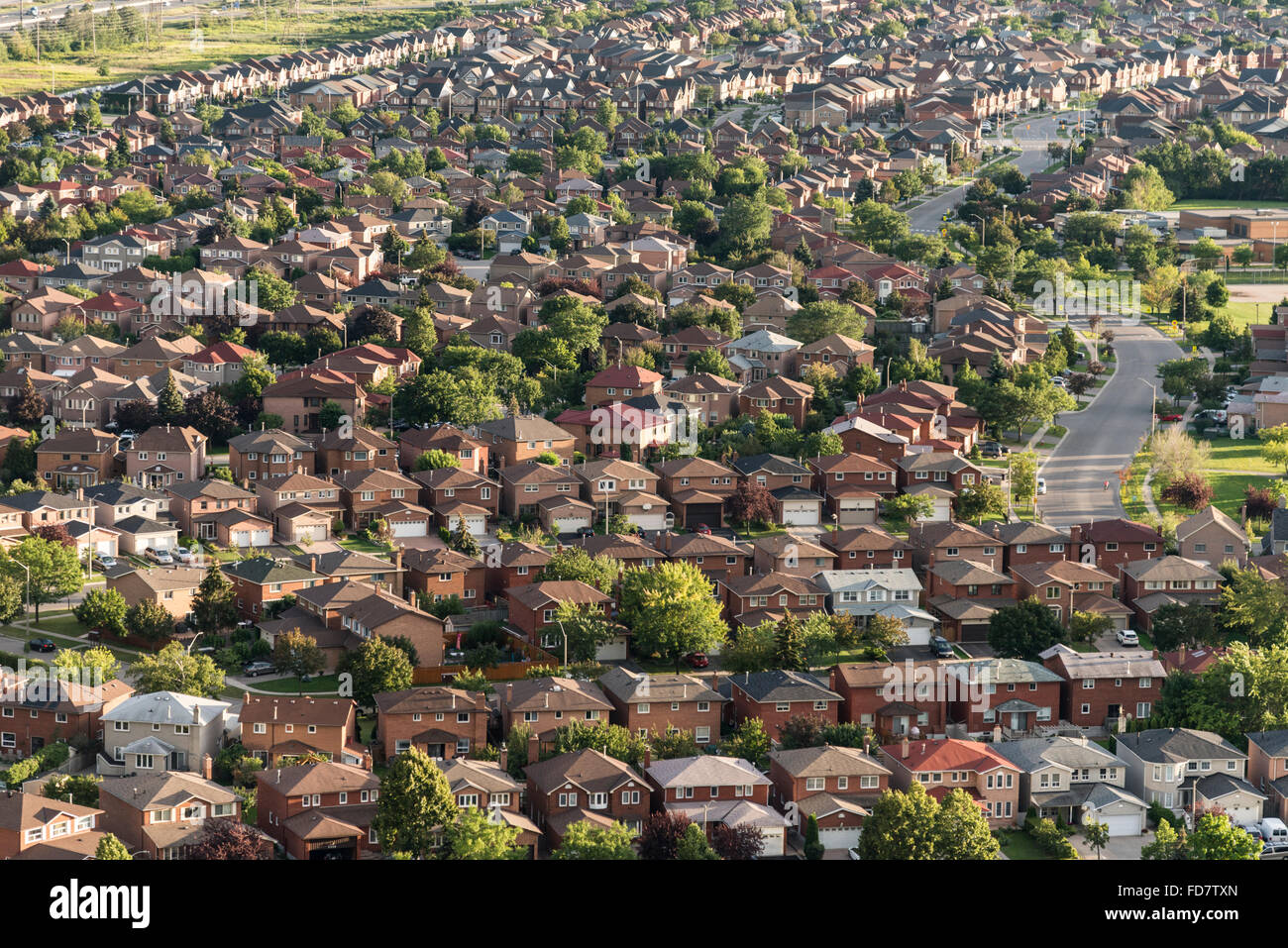 Aerial detached house estate grass hi-res stock photography and images ...