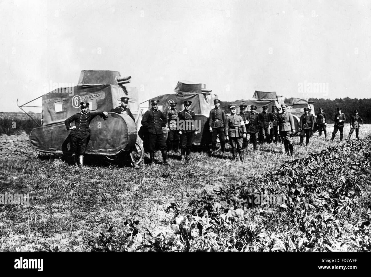 Maneuver Dummy Tanks High Resolution Stock Photography and Images - Alamy