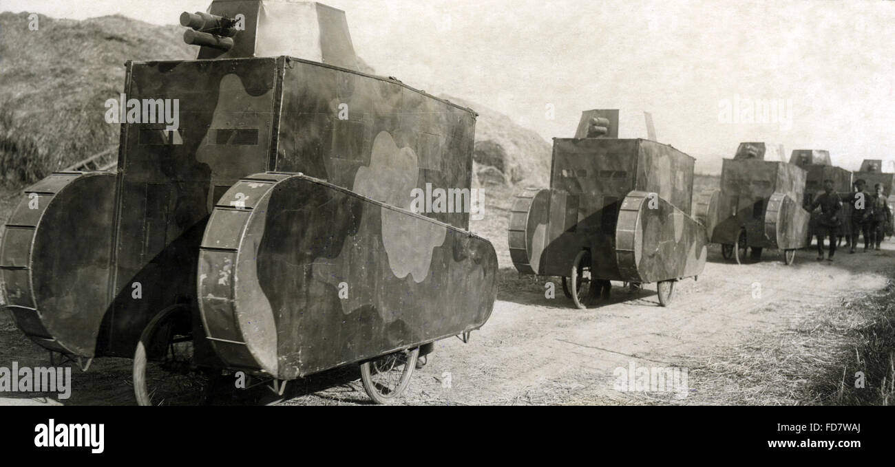 Dummy tanks during Reichswehr maneuvers, 1925 Stock Photo - Alamy