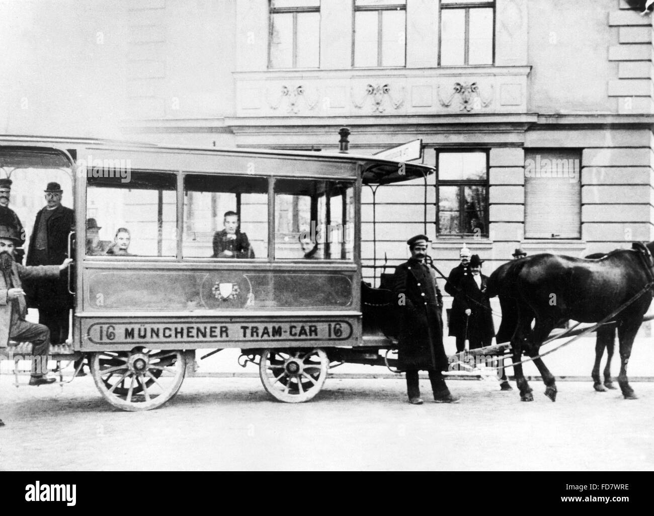 Horsebus in Munich, around 1870 Stock Photo - Alamy
