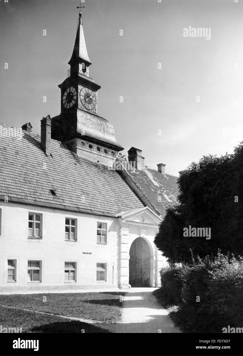 Clock on tower in Black and White Stock Photos & Images - Alamy
