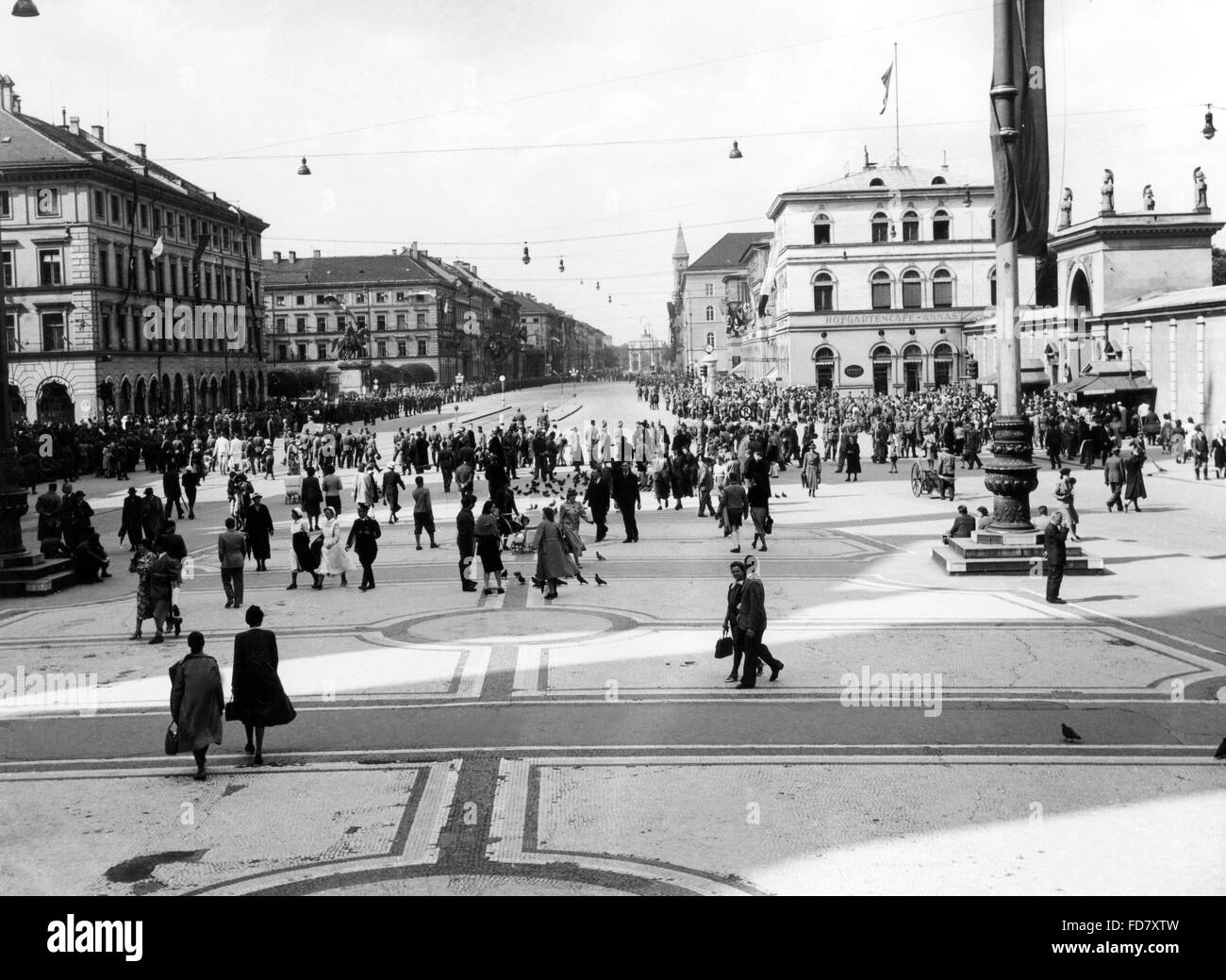 Odeonsplatz in Munich, 1938 Stock Photo - Alamy