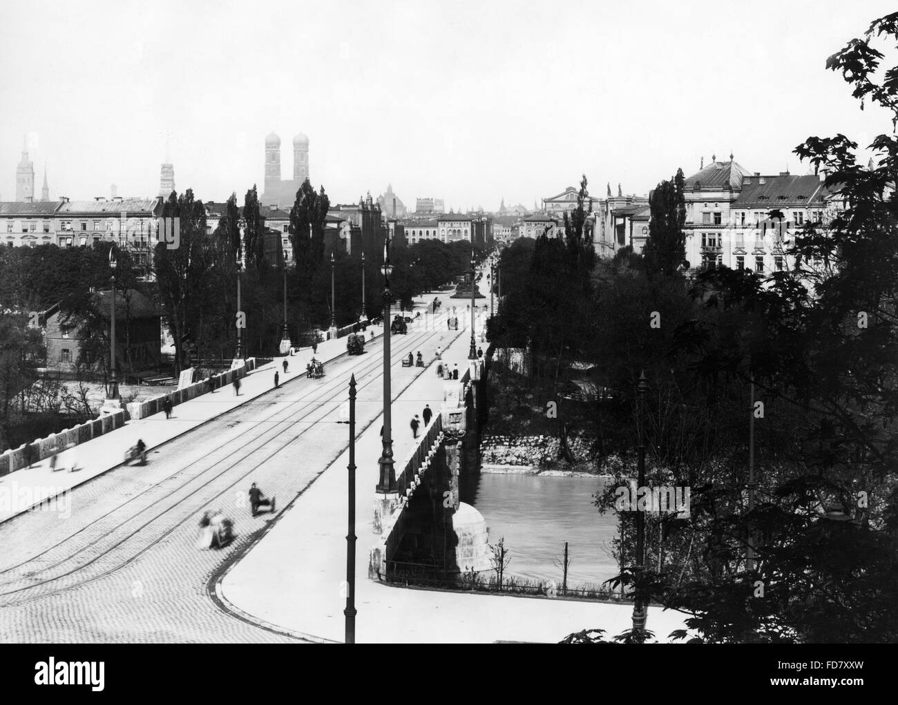 Maximilians Bridge in Munich Stock Photo - Alamy