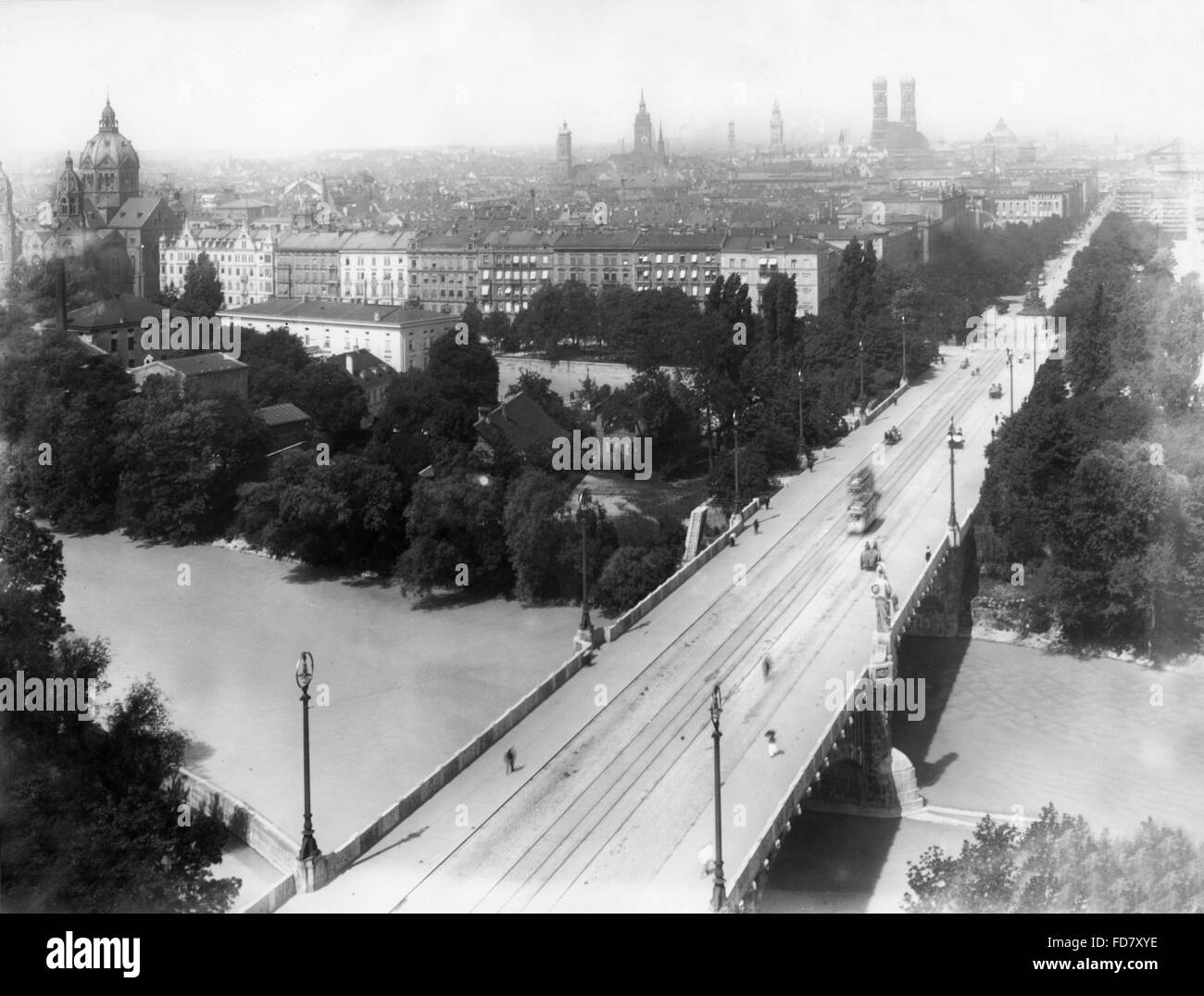 Maximilians Bridge in Munich Stock Photo - Alamy
