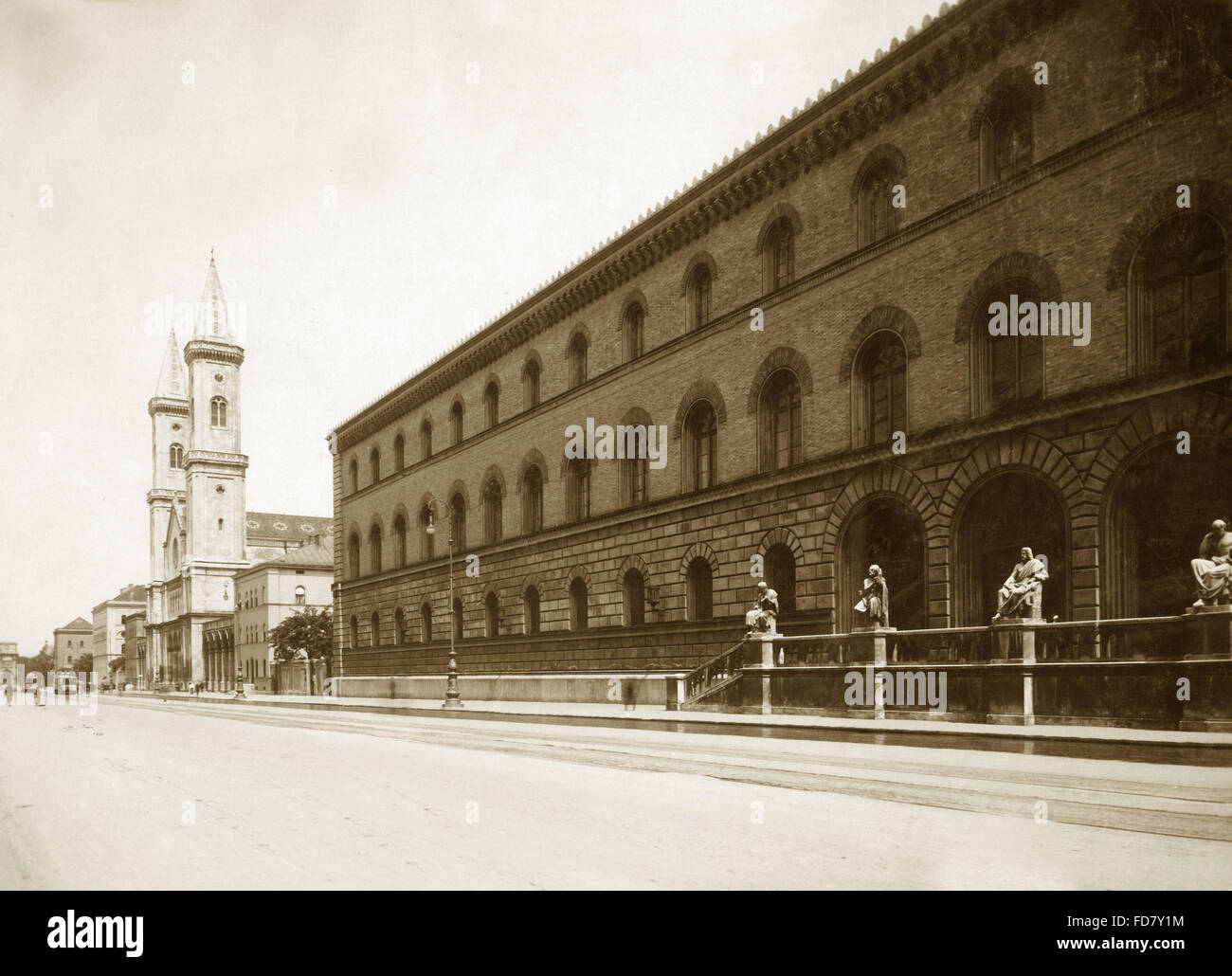 Ludwigstrasse and State Library in Munich Stock Photo - Alamy