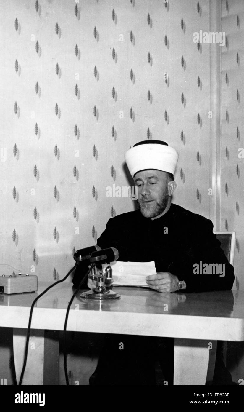 Amin Black and White Stock Photos & Images - Alamy