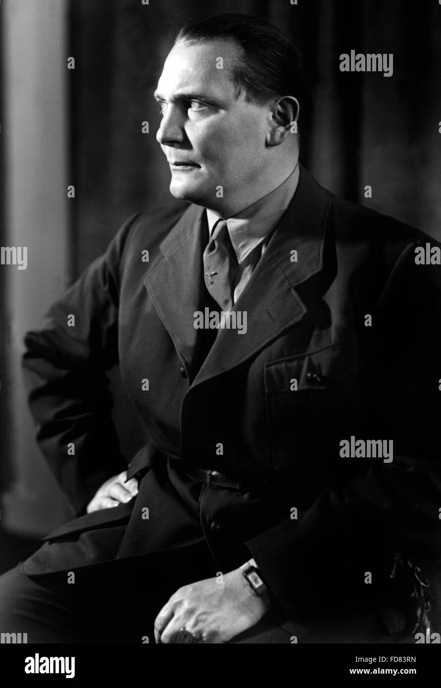 Hermann goring portrait hi-res stock photography and images - Alamy