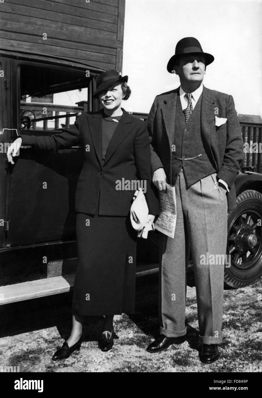 Rudolf Forster und Cecilie Gehlers in Vienna, 1936 Stock Photo - Alamy