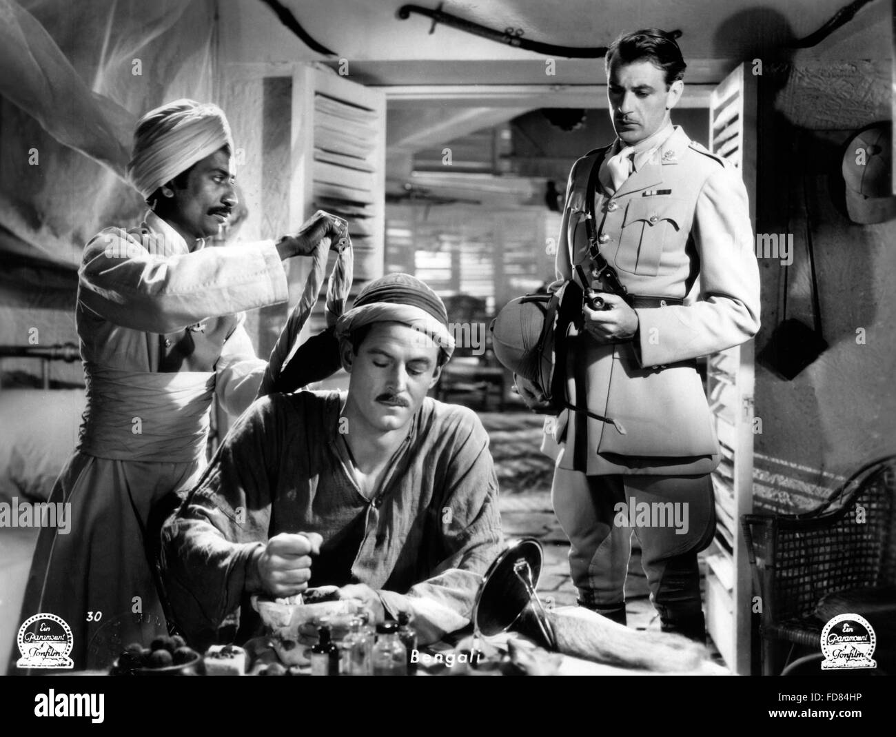 Gary cooper 1935 hi-res stock photography and images - Alamy