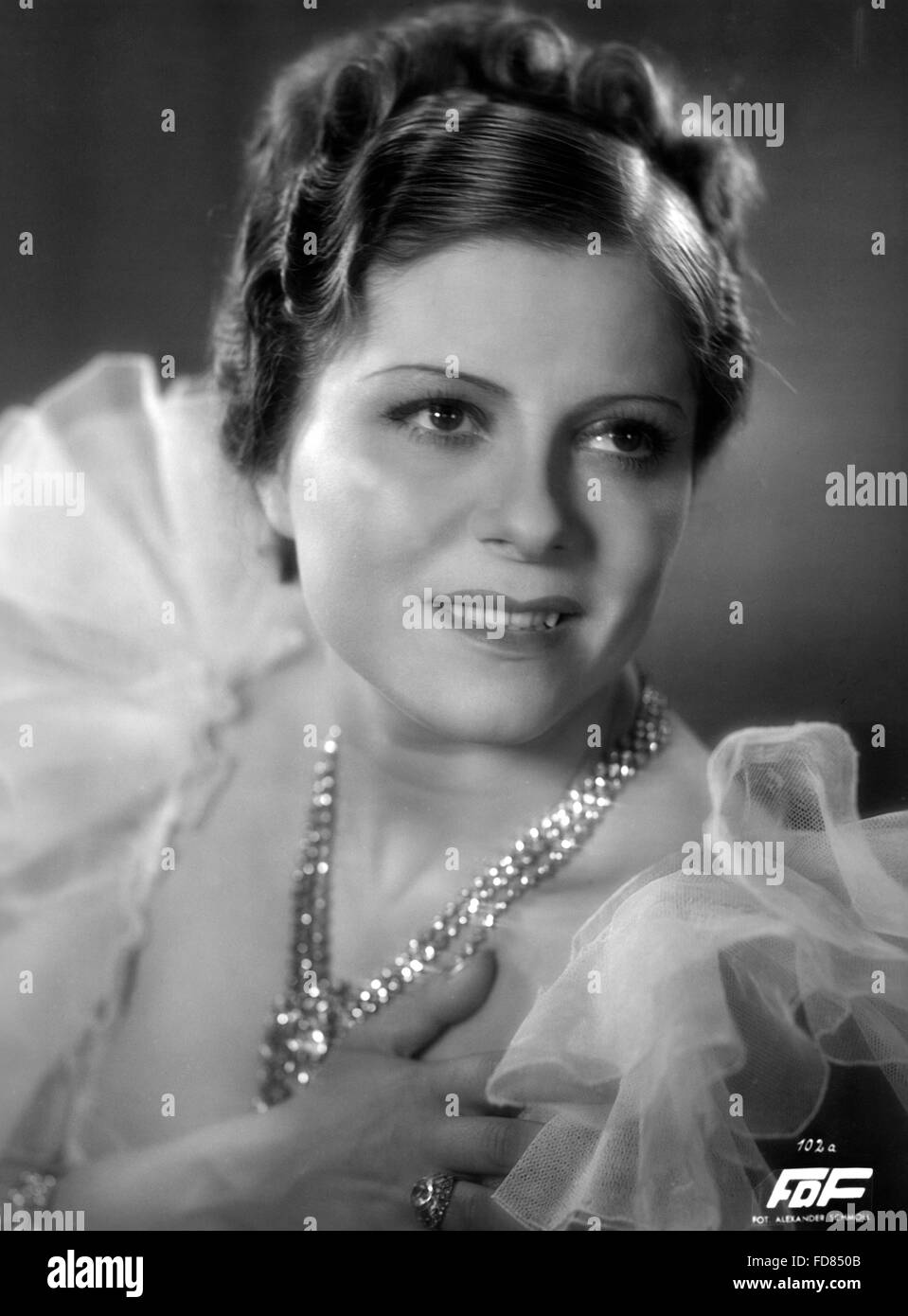 Maria Cebotari High Resolution Stock Photography and Images - Alamy